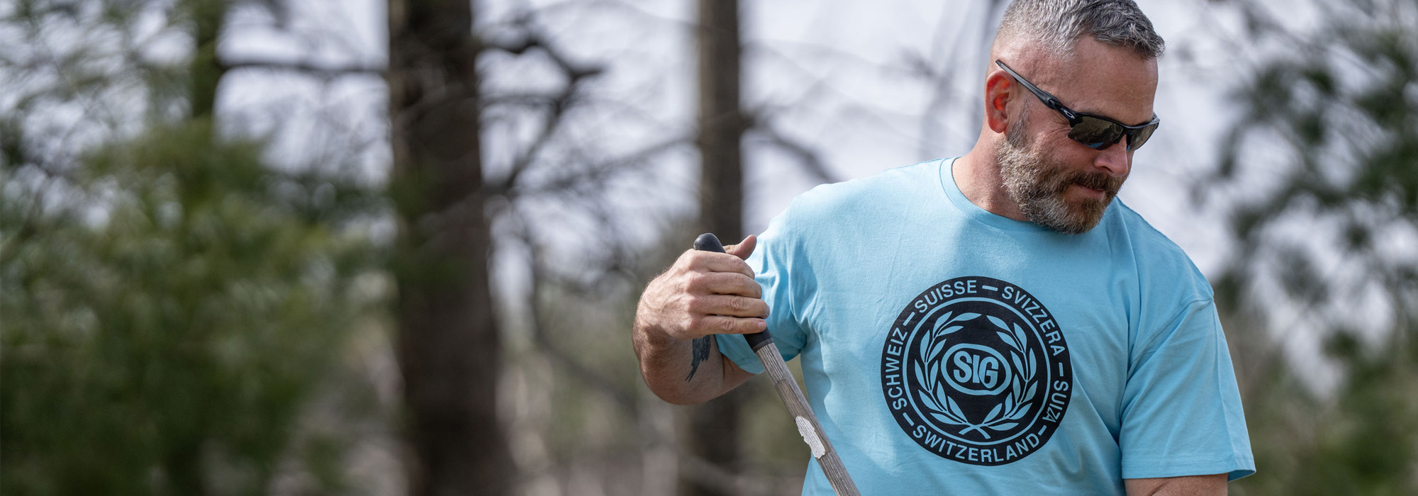 SWISS SIG LOGO T-SHIRT - BLUE