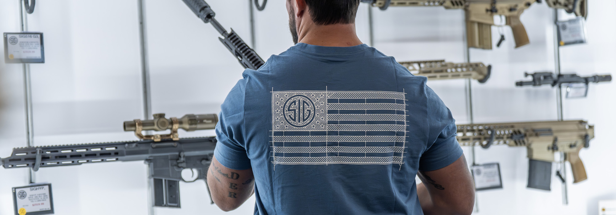 5.11 SIG SAUER SCHEMATIC FLAG - MEN'S BLUE T-SHIRT